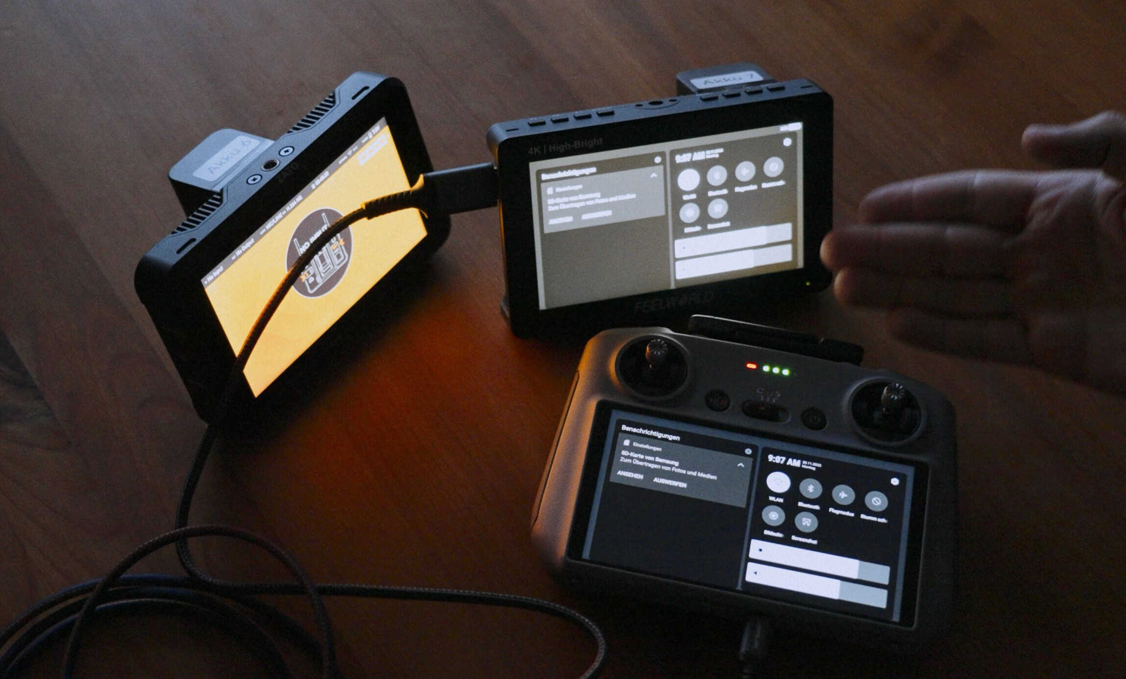 DJI RC2 Controller -> HDMI OUT - erneuter Test mit 2 Kabeln und 3 ...